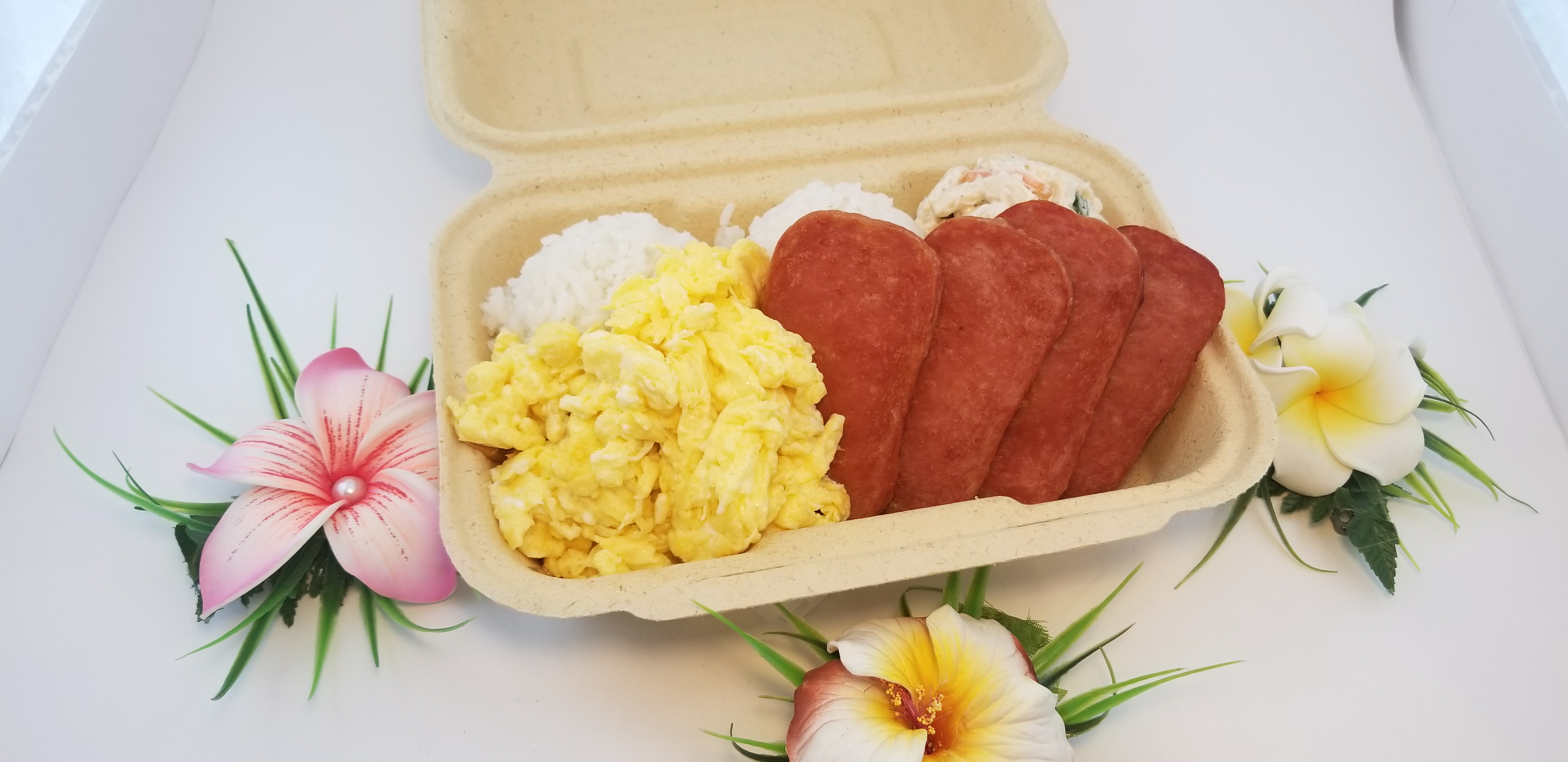 Aloha! - Roxy's Island Grill